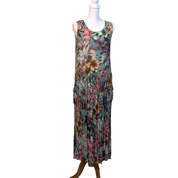 Bila | Dresses | Bila Green Floral Maxi Long Dress Pleated Skirt Large ...